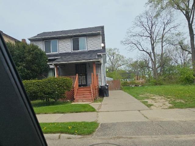 Russell St