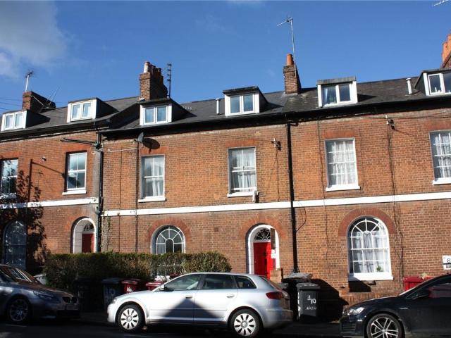 Russell Street, Berkshire RG1 1 bed apartment to rent £1,000 pcm £231 pw