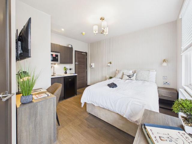 Russell Street, Gloucester GL1, 1 bed property to rent, £850 pcm | PrimeLocation