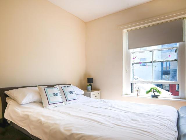 Russell Street, Lancaster LA1, 1 bed flat to rent, £1,170 pcm | PrimeLocation