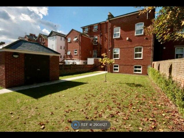 Russell Street, Reading RG1, 1 bed flat to rent, £1,100 pcm | PrimeLocation
