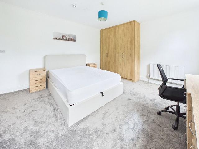 Russell Street, Reading RG1, Room to rent, £1,100 pcm | PrimeLocation