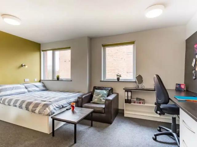 Russell View, Nottingham Student Accommodation | Amber