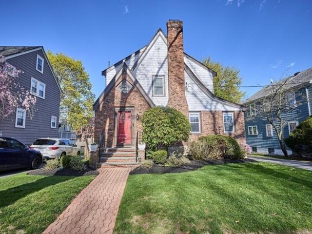 Russett Rd, Brookline, Home For Sale