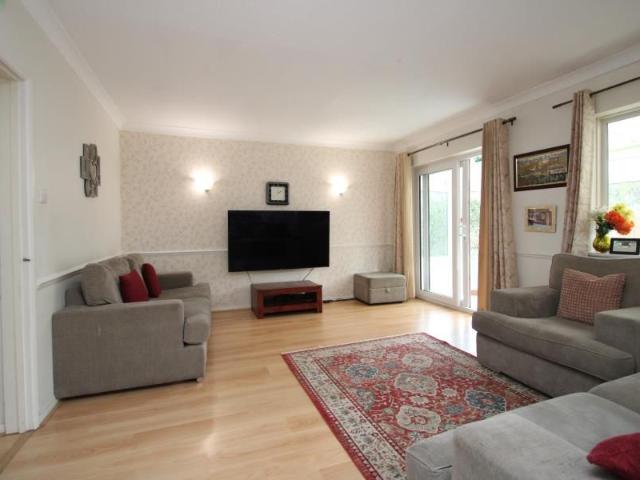 Russet Close, Walton on Thames 3 bedrooms Property for lettings Seymours