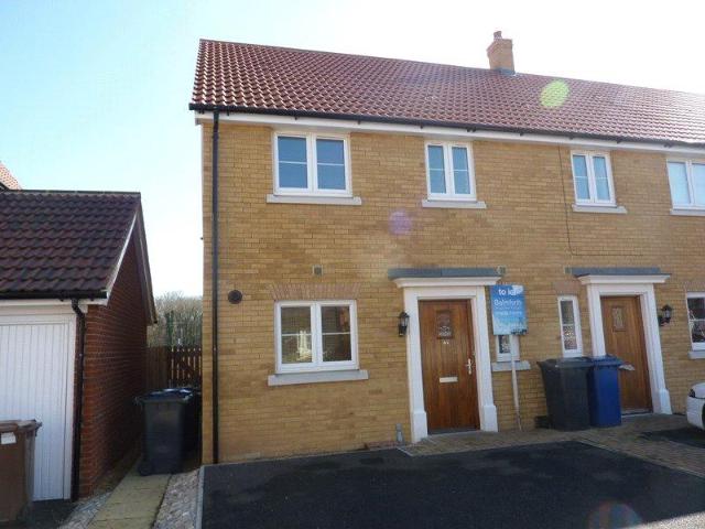 Russet Drive, Red Lodge, Bury St. 3 bed end of terrace house to rent £1,515 pcm £350 pw