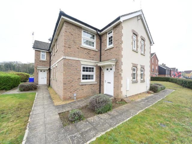 Russet Drive, Red Lodge, Bury St. 2 bed end of terrace house to rent £1,215 pcm £280 pw