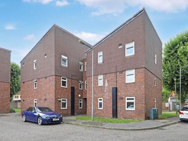 Russets Close, London, 1 Bedroom Flat