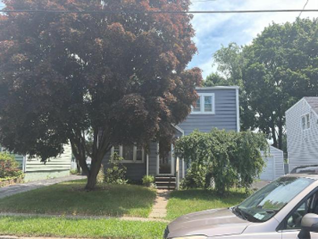 Ruth St