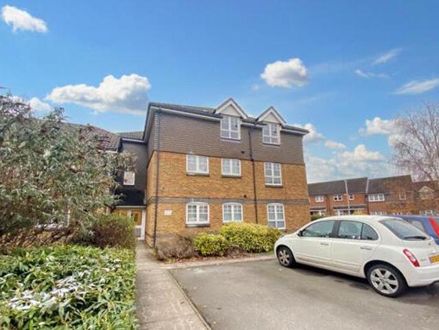 Rutherford Close, Uxbridge, 2 Bedroom Apartment