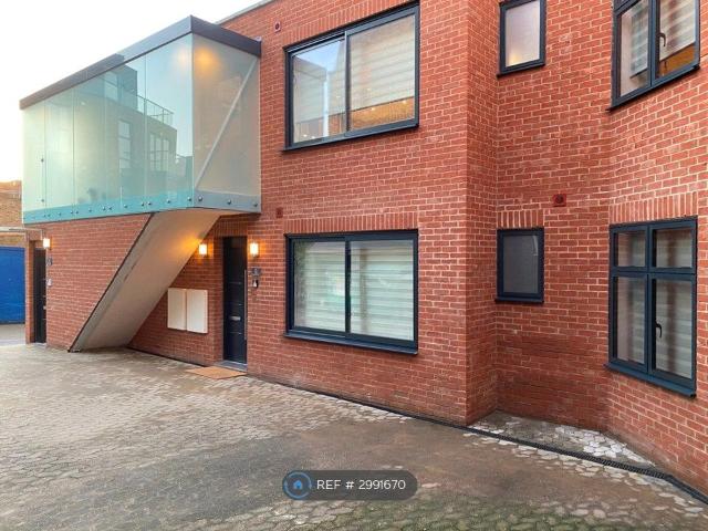 Rutherford Court, London SW19, 2 bed maisonette to rent, £2,500 pcm | PrimeLocation
