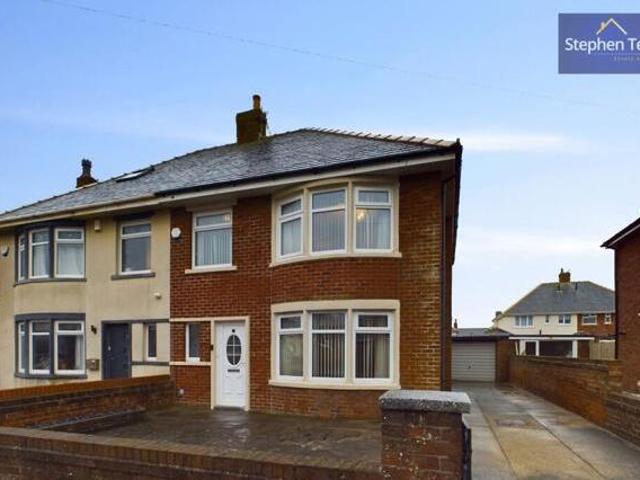 Rutherford Place, Blackpool, 3 Bedroom Semi detached