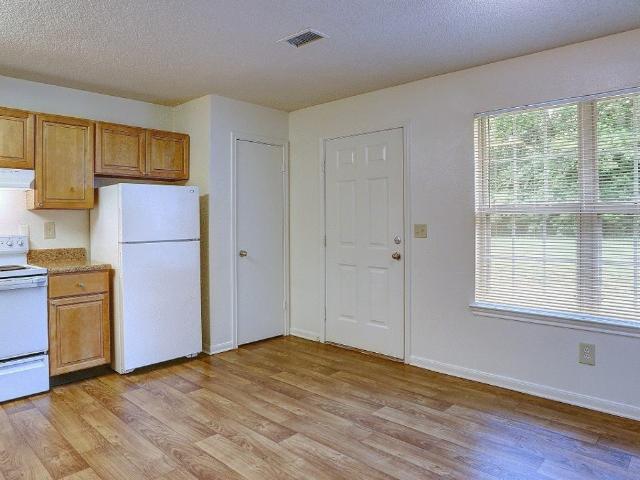 Rutherford Pointe Townhomes 1 Bedroom Apartment for Rent at 1 Rutherford Point Cir, La Vergne, TN 37086