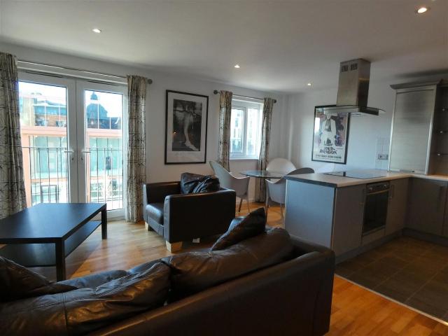 Rutherford Street, Newcastle Upon Tyne NE4, 2 bed flat to rent, £1,250 pcm | PrimeLocation