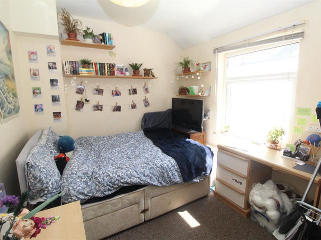 Ruthin Gardens, Cathays, Cardiff CF24, Room to rent, £600 pcm | PrimeLocation