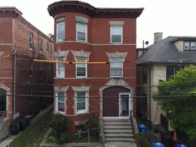 Ruthven St