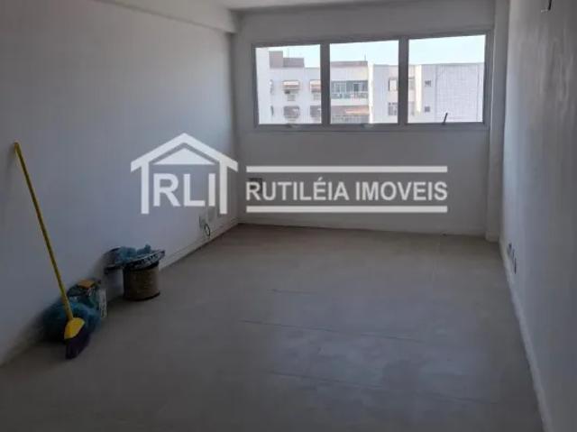 Rutileia Imóveis vende excelente sala comercial no Edifício Monet, Centro de Itaboraí rj