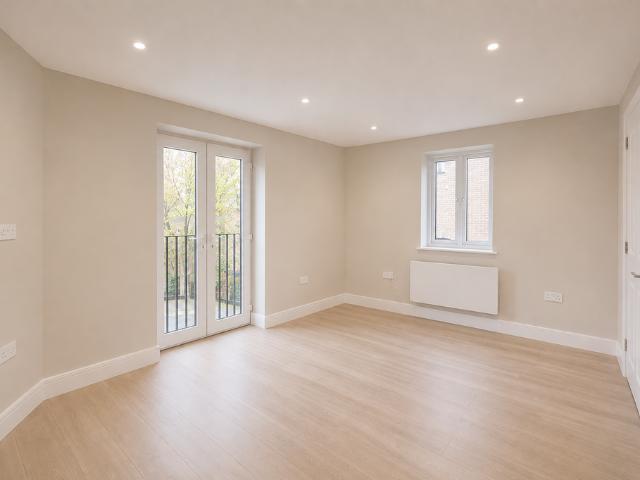 Rutland Court, Caveside Close. 3 bed flat to rent £2,000 pcm £462 pw
