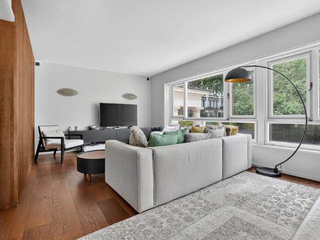 Rutland Gate, Knightsbridge, SW7 3 bed apartment to rent £9,945 pcm £2,295 pw