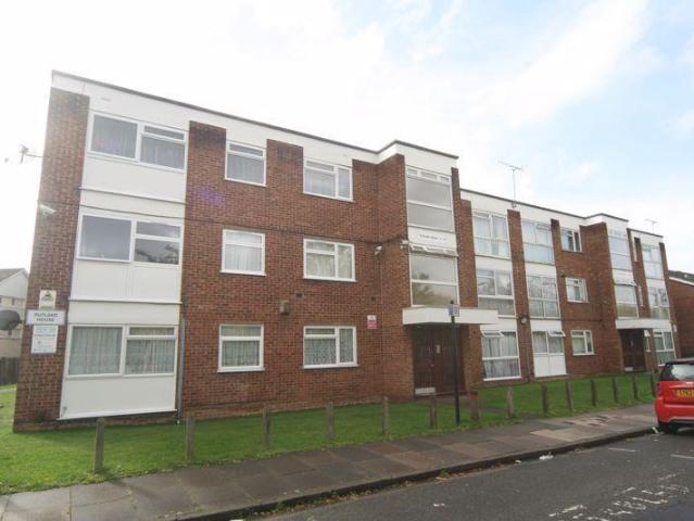 Rutland House, The Farmlands, Northolt 2 bed ground floor flat to rent £1,575 pcm £363 pw