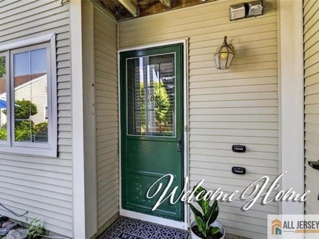 Rutland Ln Unit B, Monroe, Condo For Sale