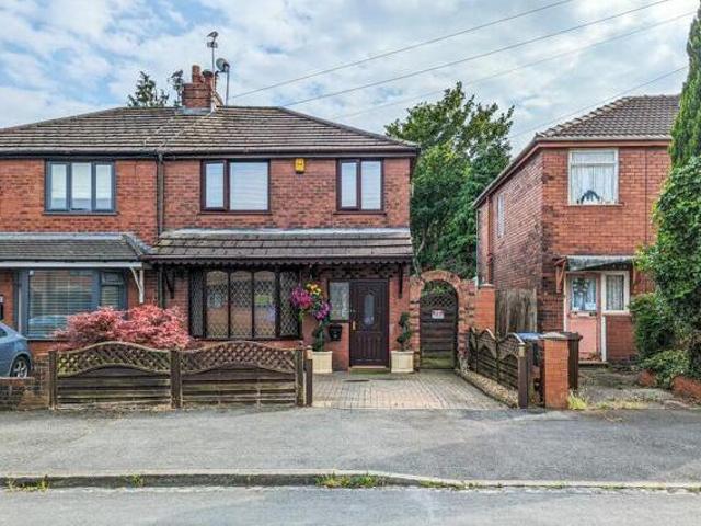 Rutland Street, Leigh, 2 Bedroom Semi detached