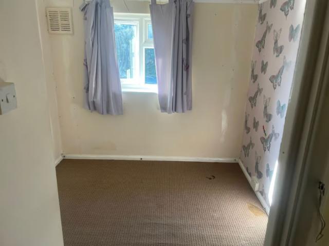 Rutson Road, Byfleet KT14 3 bed house to rent £2,800 pcm £646 pw