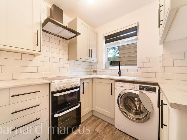 Ruxley Mews, Epsom KT19, 1 bed property to rent, £1,400 pcm | PrimeLocation