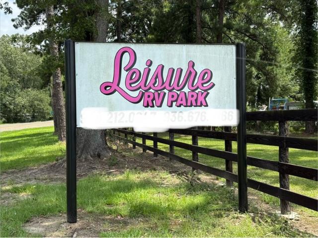 RV Spaces Available_HuntingtonTexas