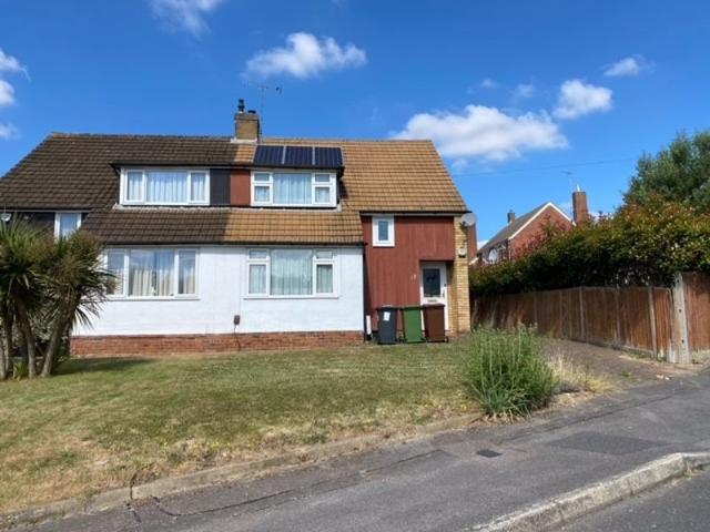 Rvc Students, Penshurst Road, Potters Bar EN6, 3 bed semi detached house to rent, £2,100 pcm | PrimeLocation