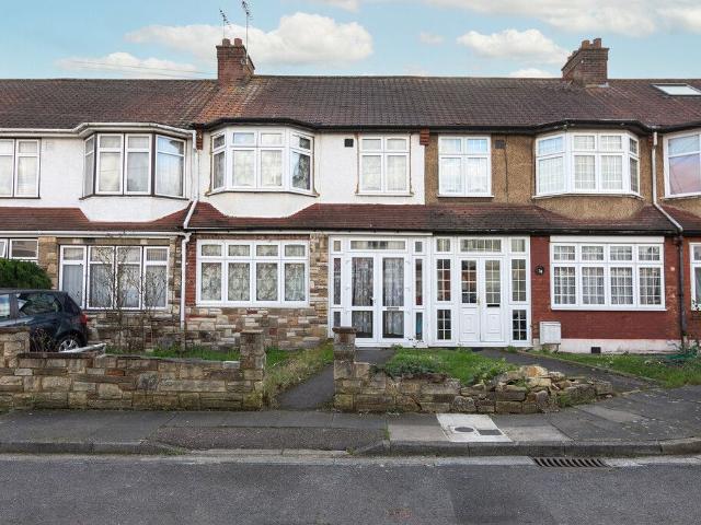 Rydal Way, Ponders End, Enfield EN3, Room to rent, £850 pcm | PrimeLocation