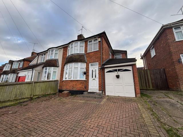 Rydal Avenue, Tilehurst RG30, 3 bed semi detached house to rent, £1,850 pcm | PrimeLocation