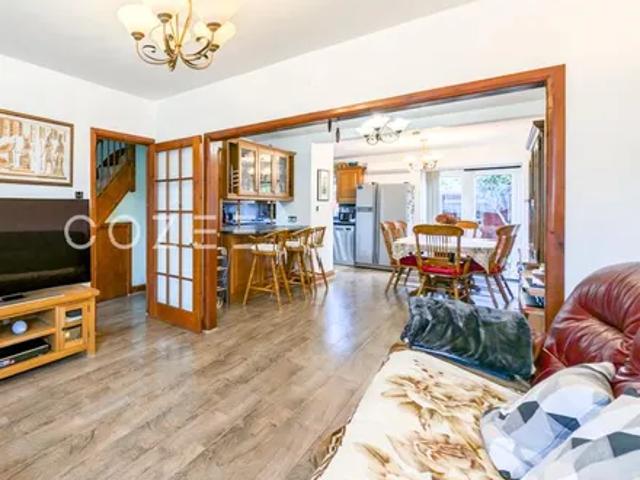 Rydal Crescent, London, UB6 8EF, United Kingdom | 5 bed townhouse for rent #136034932 | Rentberry