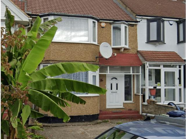 Rydal Crescent, Perivale, Greenford UB6, 4 bed terraced house to rent, £2,900 pcm | PrimeLocation