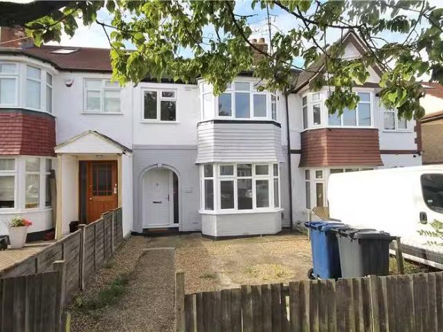 Rydal Crescent, Perivale, Greenford, UB6 8EQ