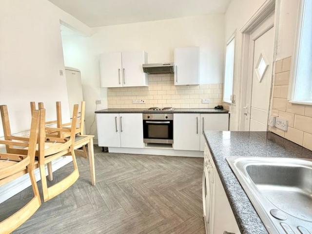 Rydal Street, Leigh WN7, 2 bed property to rent, £850 pcm | PrimeLocation
