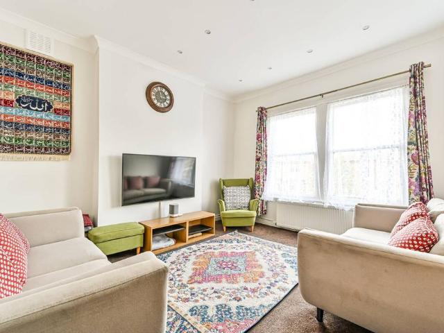 Ryde Vale Road, Balham, London, SW12 2 bed maisonette to rent £3,500 pcm £808 pw