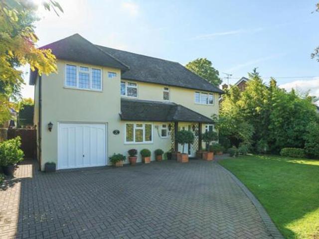 Rydens Avenue, Walton On Thames, 4 Bedroom Detached