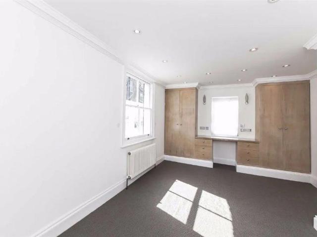 Ryders Terrace, London NW8 2 bed house to rent £3,900 pcm £900 pw