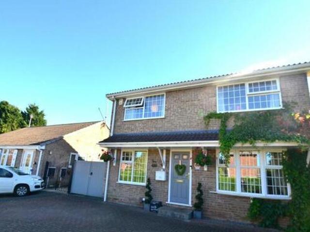 Rye Close, Oakwood, 4 Bedroom Detached