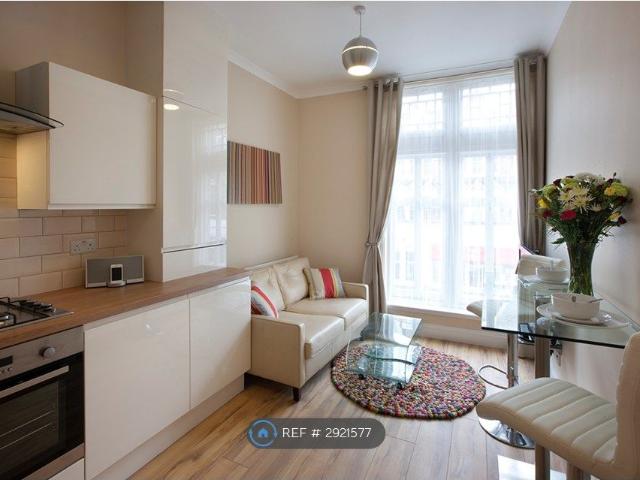 Rye Lane, London SE15, 2 bed flat to rent, £1,800 pcm | PrimeLocation