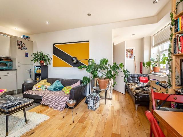 Rye Lane, Peckham, London SE15, 2 bed flat to rent, £2,000 pcm | PrimeLocation