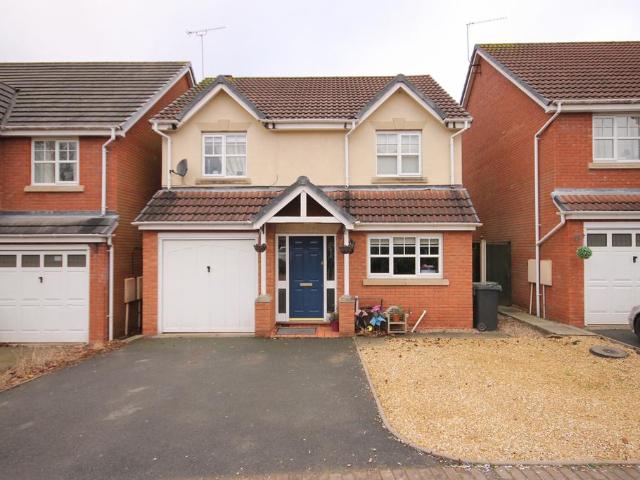 Rye Place, WR4 4 bed detached house to rent £1,495 pcm £345 pw