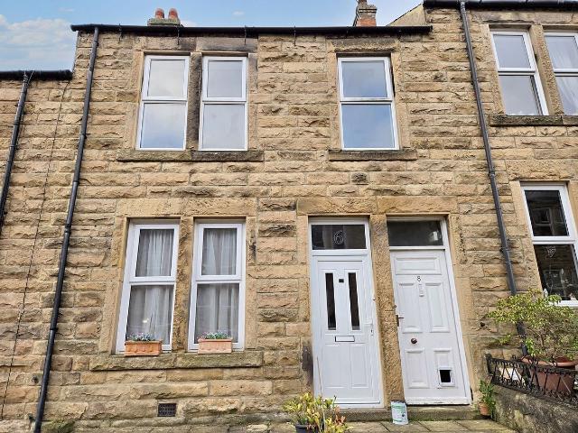 Rye Terrace, Hexham NE46, 2 bed flat to rent, £700 pcm | PrimeLocation