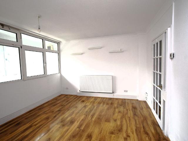 Ryefield Path, London SW15, 4 bed maisonette to rent, £2,947 pcm | PrimeLocation