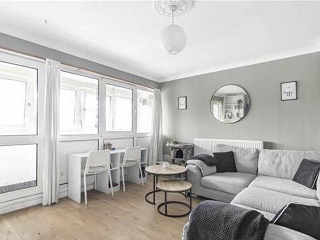 Ryefield Path, Roehampton, 2 Bedroom Maisonette