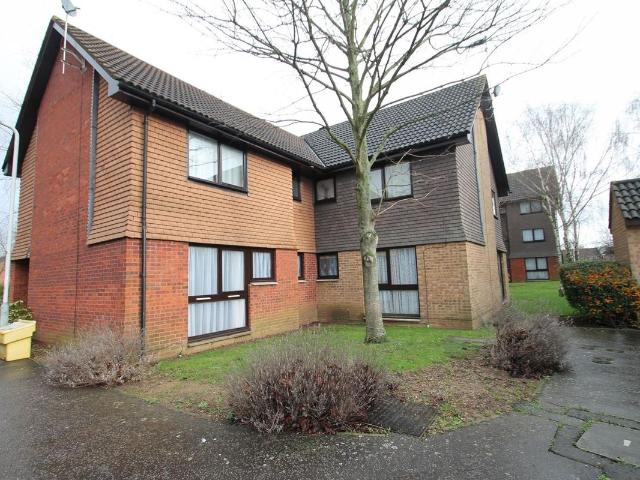 Ryeland Close, Yiewsley UB7, Studio to rent, £995 pcm | PrimeLocation