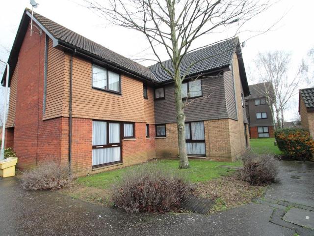 Ryeland Close, Yiewsley, West Drayton UB7, Studio to rent, £995 pcm | PrimeLocation