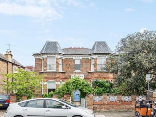 Rylett Road, London, 2 Bedroom Flat