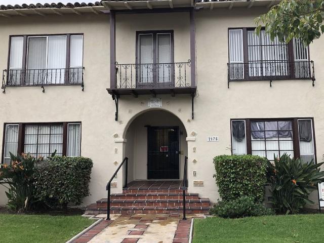 RYUCHESTNUT Studio Apartment for Rent at 2175 Chestnut Ave, Long Beach, CA 90806 South Wrigley